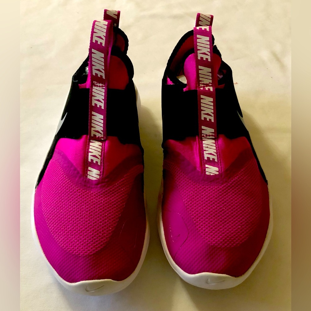 Nike Flex Runner Road Running Shoes 5.5y Pink And Bla… - Gem